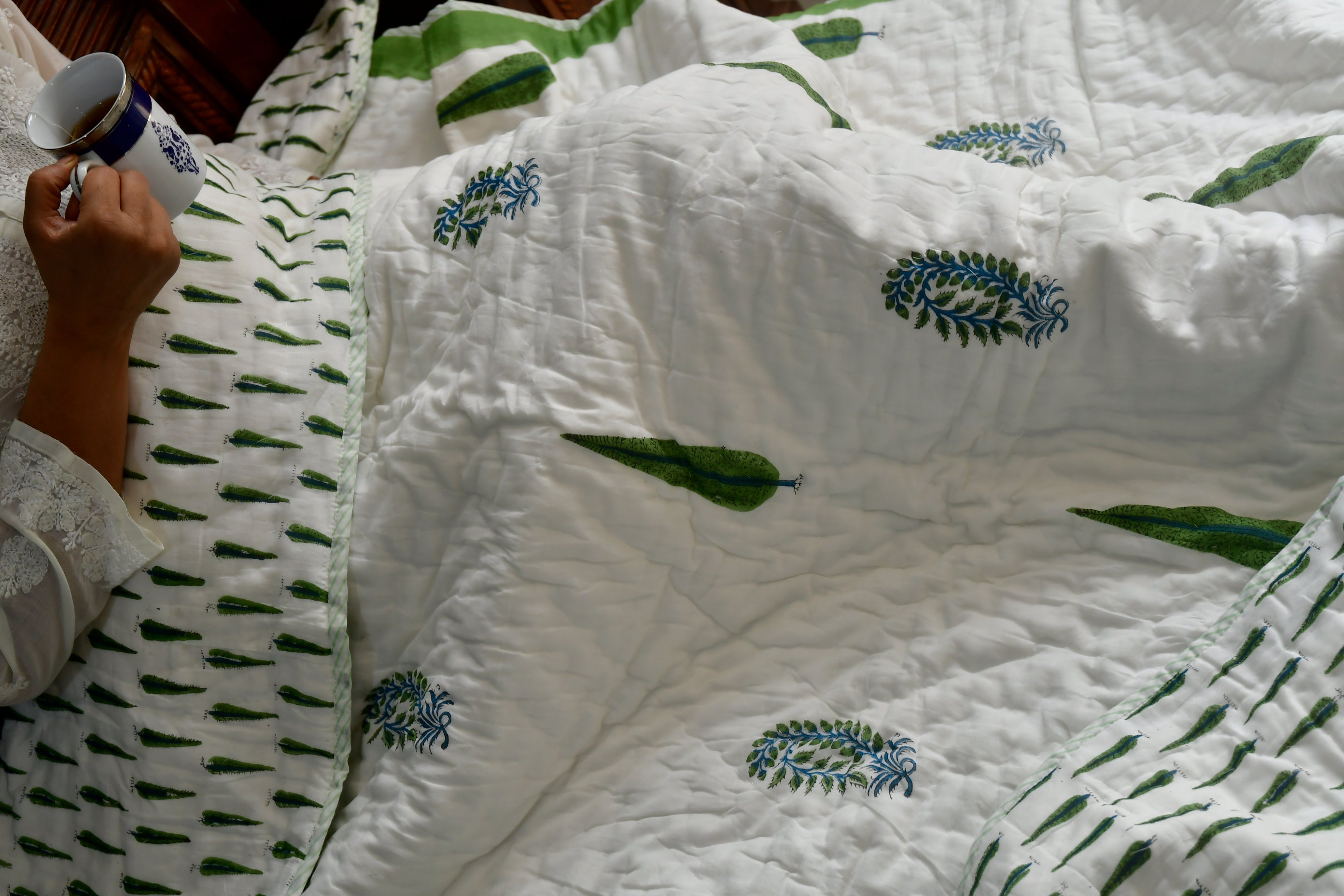 Green Cypress Quilt / Rajai for King Size Bed - Premium Bedding ...